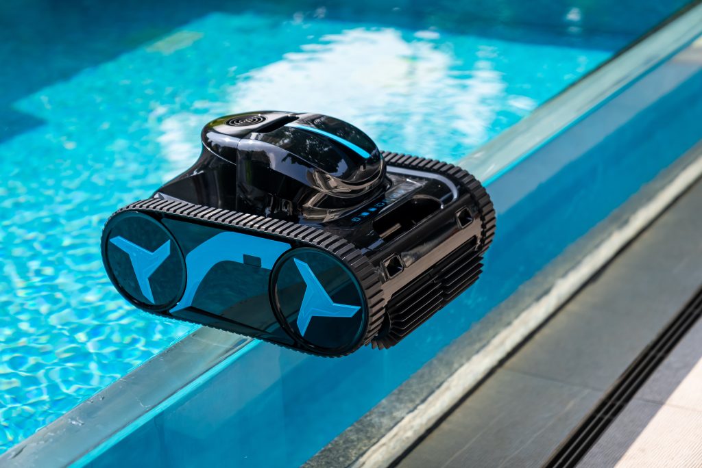 AquaForte M60 AI-wireless robotic pool cleaner - AquaForte Reliable and ...